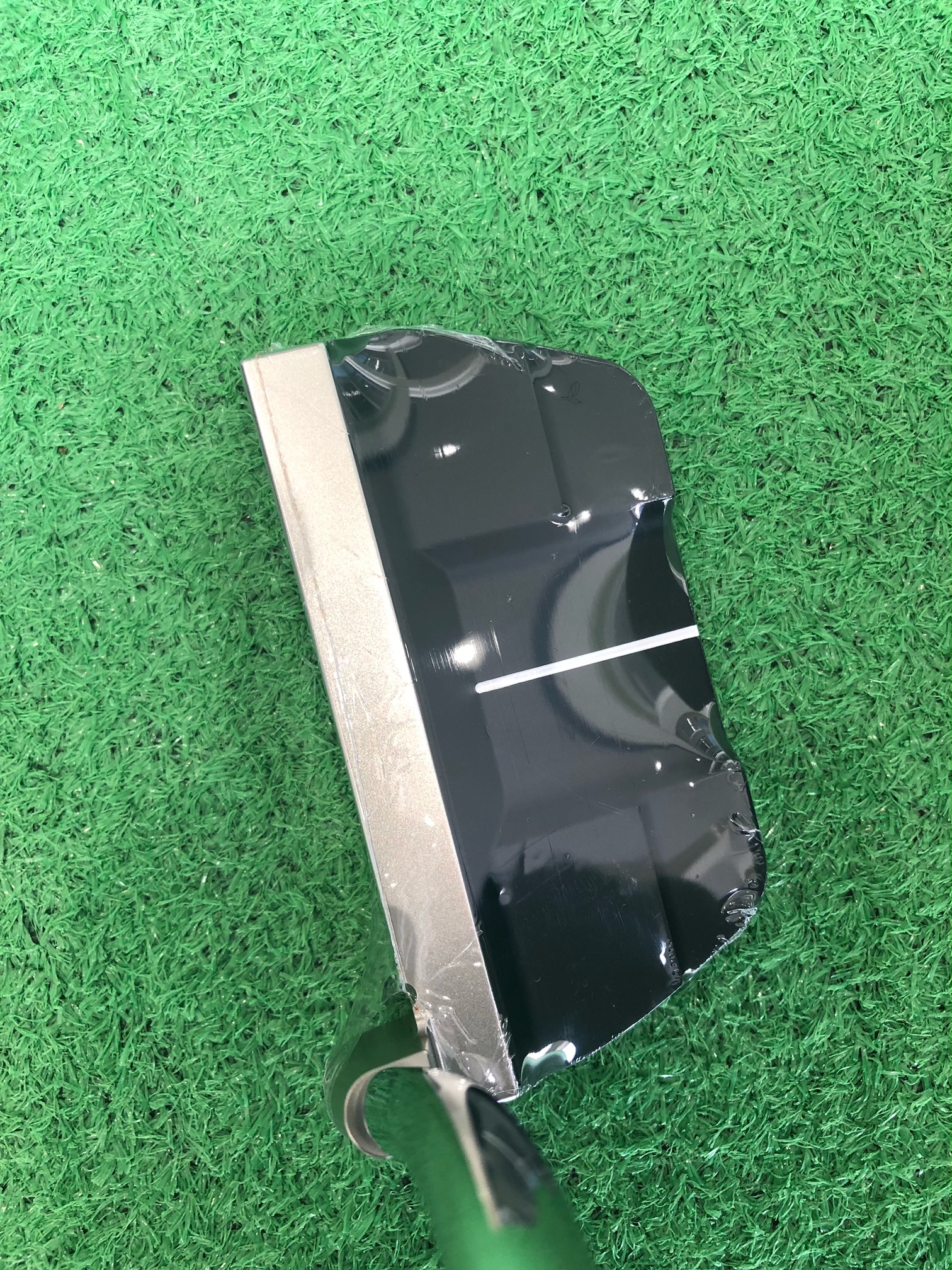 Axis1 Putter | 新潟市の屋内ゴルフ・ゴルフスクール - リバイブ｜Revive